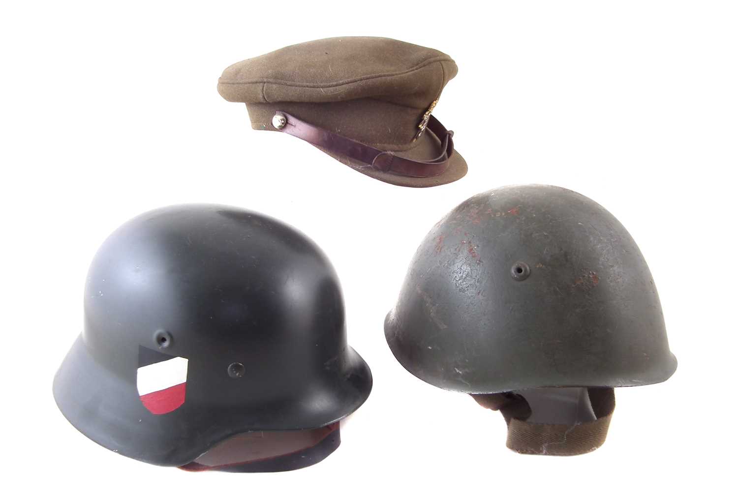 Lot 268 - Italian WWII helmet, replica German helmet